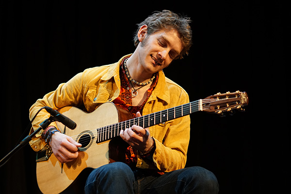 Welcome to Fylde Guitars